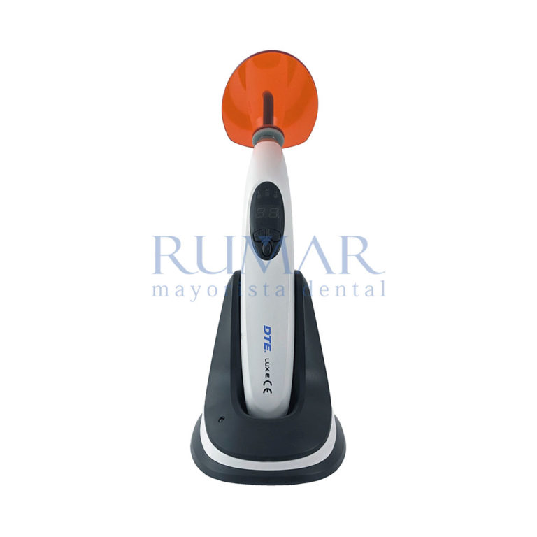 LUX E PLUS | Woodpecker curing light • RUMAR